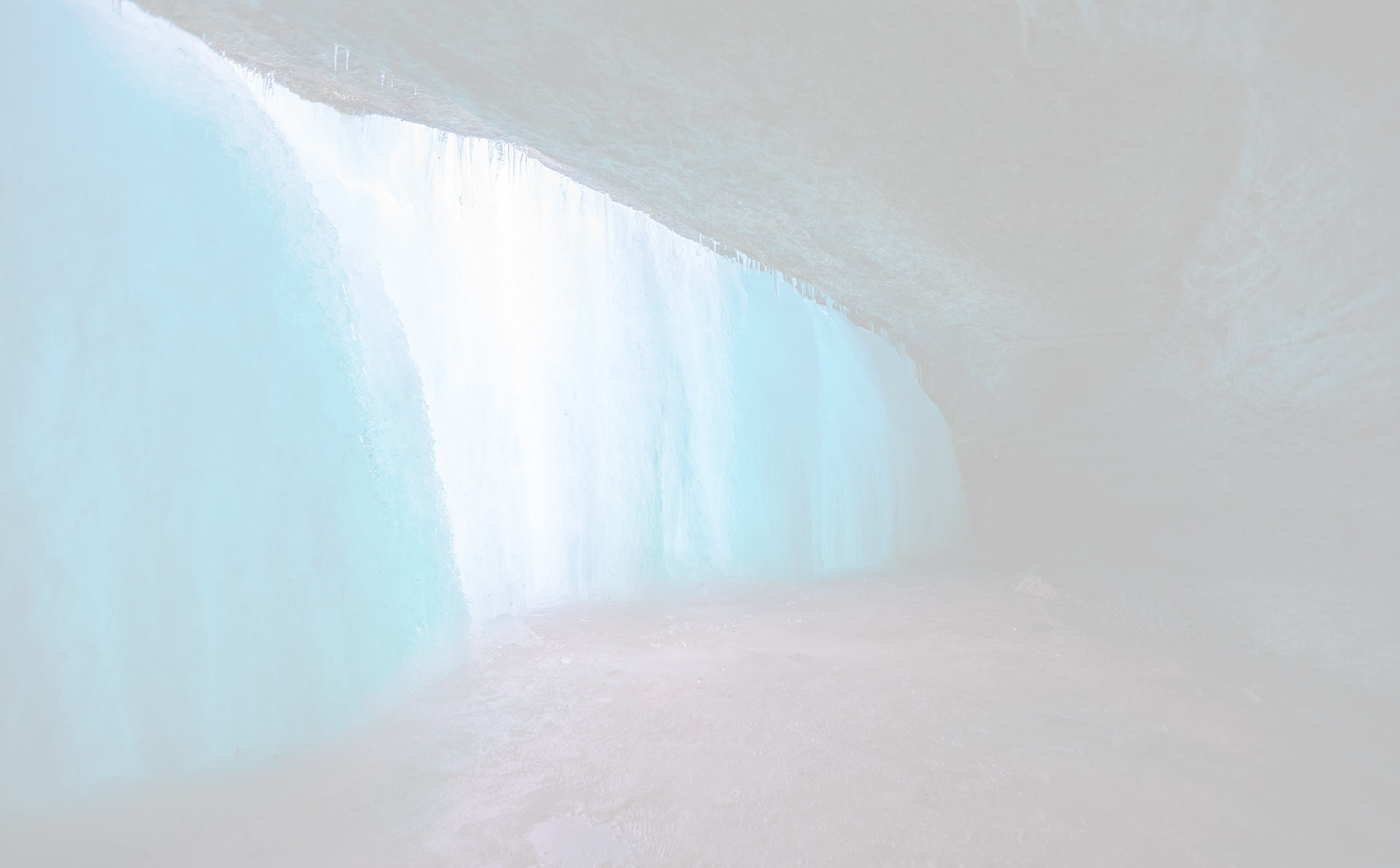 A Snowshoeing Guide to Minnehaha Falls Minneapolis | Snowfoot
